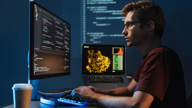 Pros and Cons of Full Stack JavaScript Development