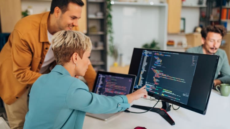 Java Facade Pattern Demystified With Examples | Blog - BairesDev
